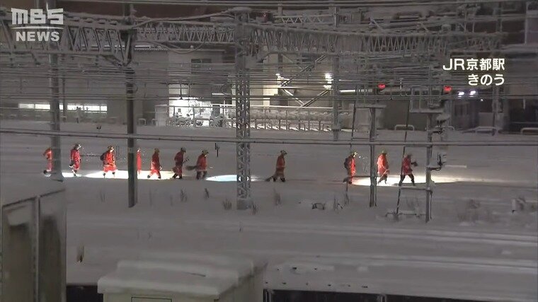 【JR西日本】「ちょうど1年前のきょう...大雪で立往生」カンテラ点火したあの融雪器は今どうなった？JR西に改めて取材 山科駅は「両側電気式＋温水ジェット」に変貌していた | 特集 | MBSニュース